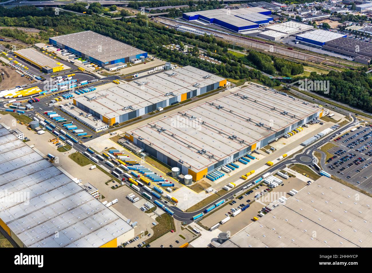 Amazon dtm 2 logistik hi-res stock photography and images - Alamy