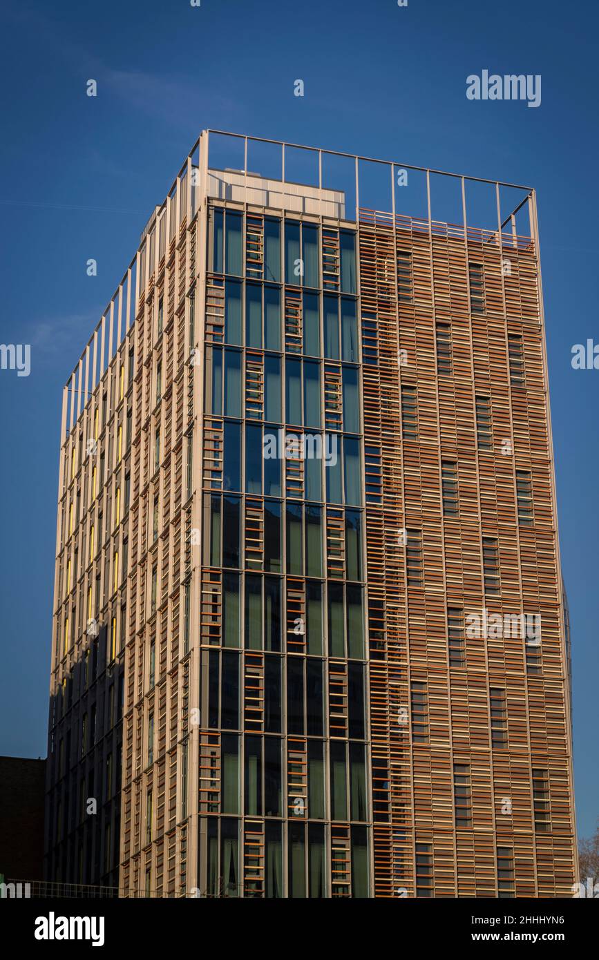 Modern block of flats, Southwark, London, England, UK Stock Photo - Alamy
