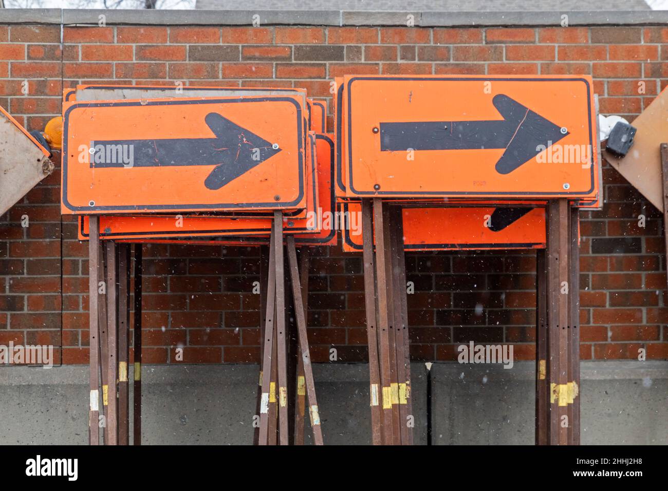 Highway traffic signs arrow hi-res stock photography and images - Alamy
