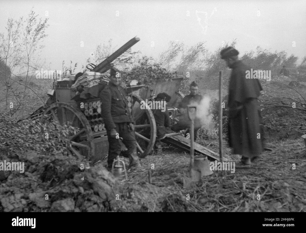Belgian field artillery seen here in action at Oostkerke near Diksmuide ...