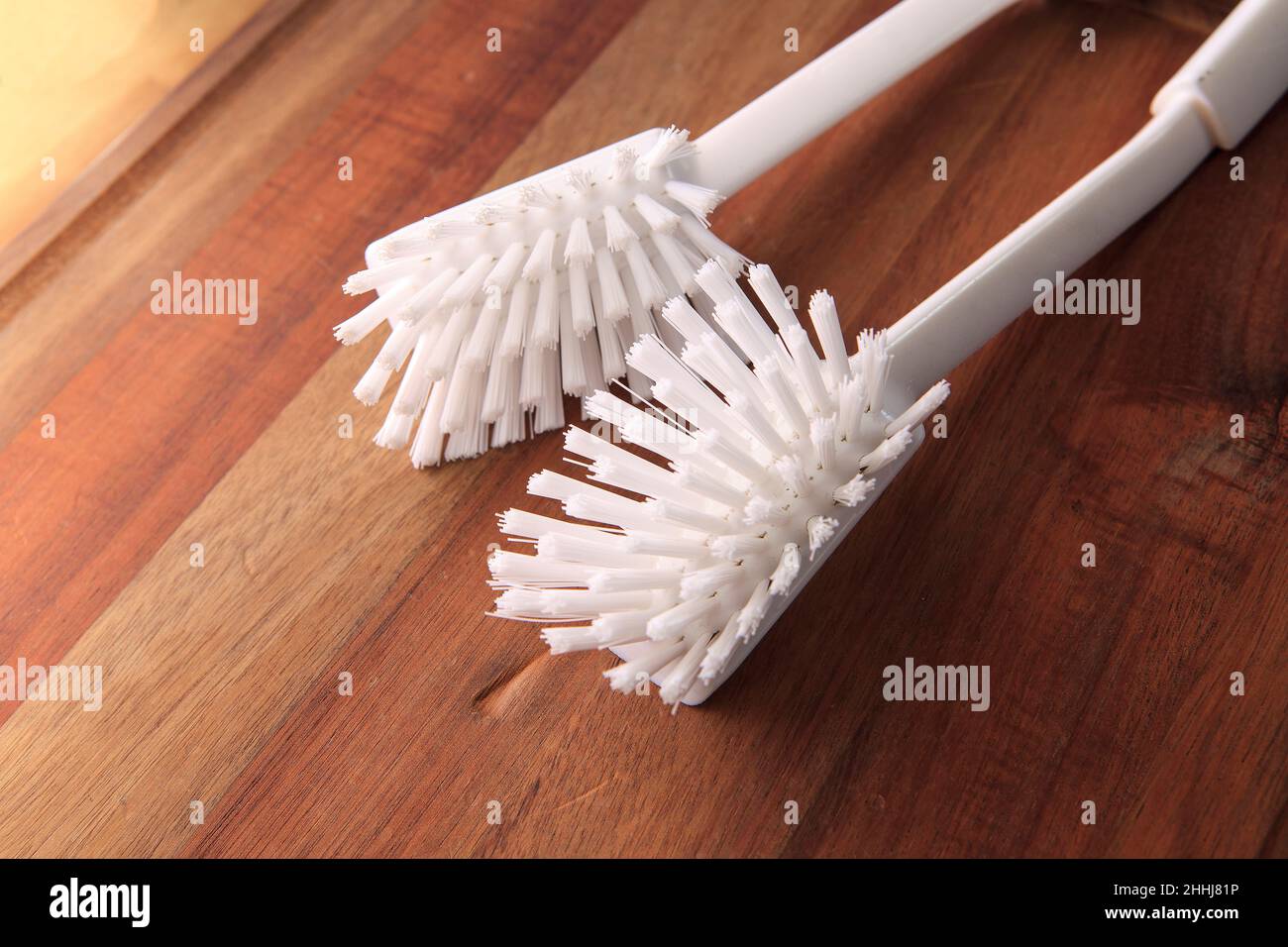 Dishwashing brushes hi-res stock photography and images - Alamy