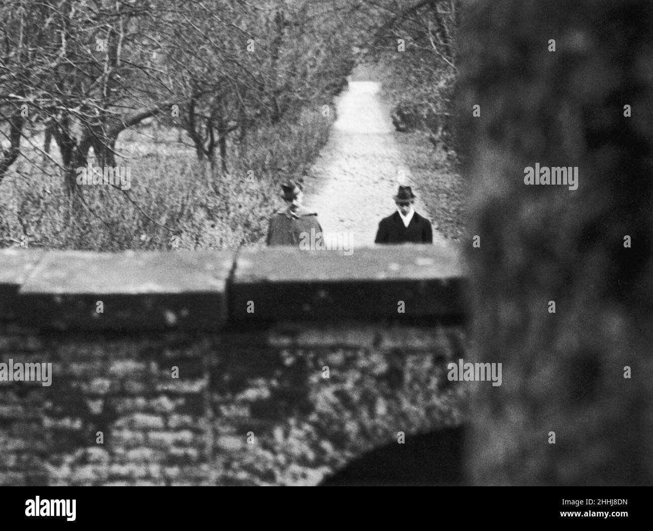 Oath of allegiance hi-res stock photography and images - Alamy