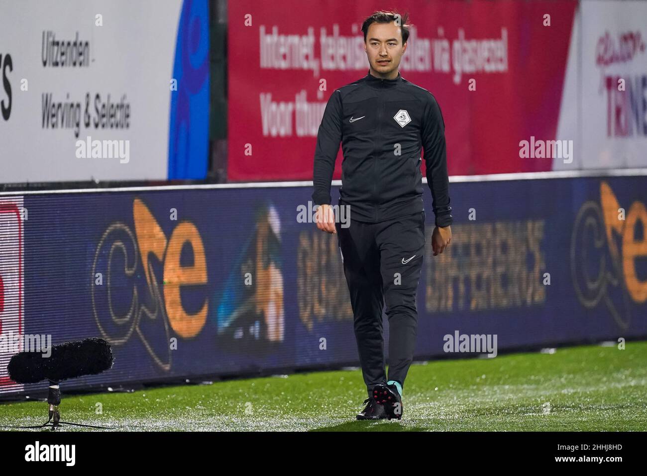 OSS, NETHERLANDS - JANUARY 24: Assistant referee Alwin Steeg during the ...