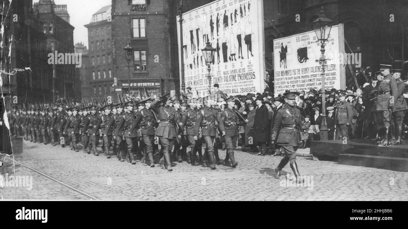 Manchester regiment hi-res stock photography and images - Alamy