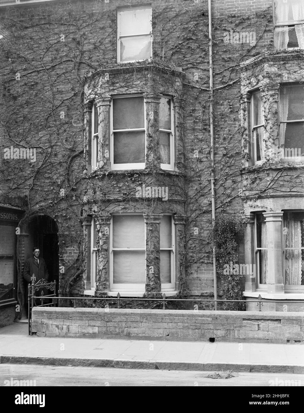 The Andover Motor Murder Case.Taxi driver Sidney George Spicer was shot ...