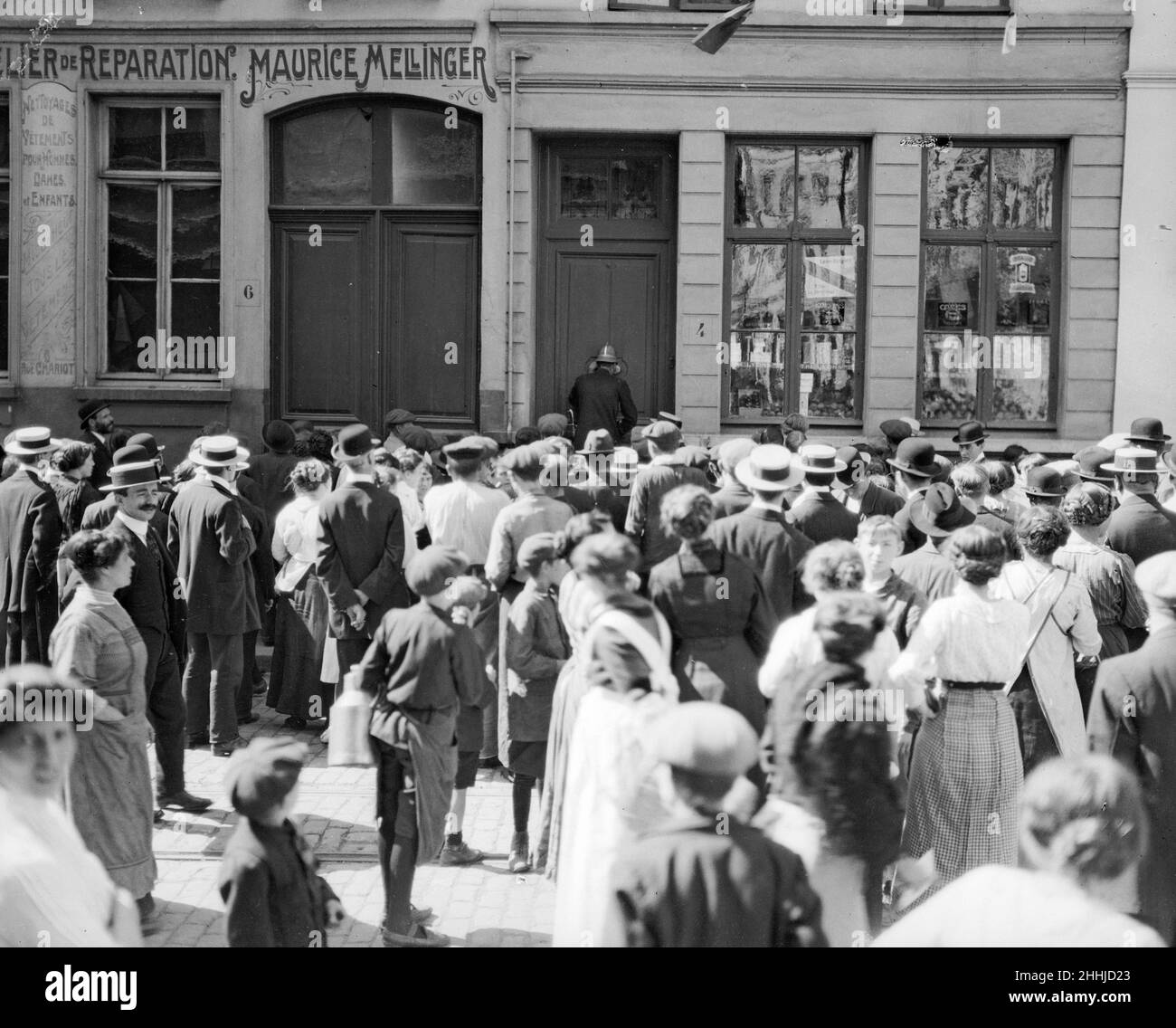 Zeppelin house hi-res stock photography and images - Alamy