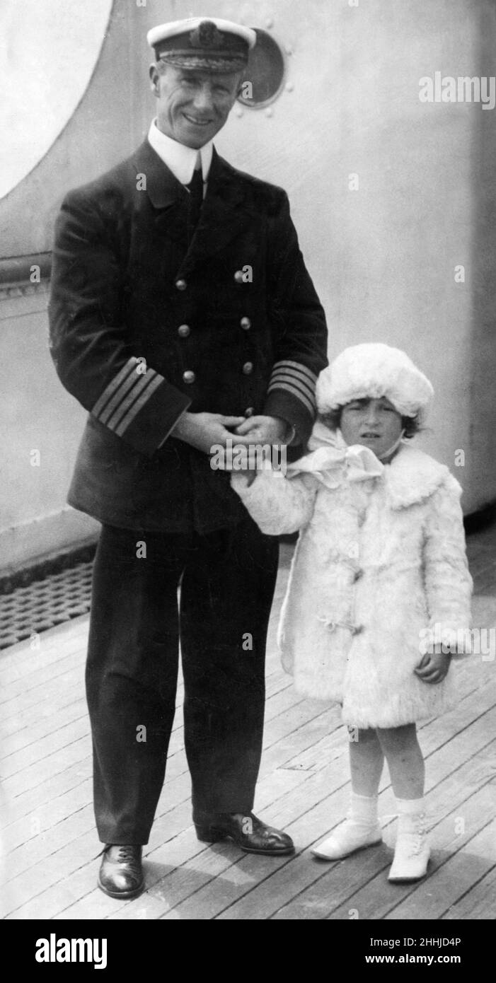 Titanic disaster. Captain Rostron and Marjory Sweetheart on board the ...