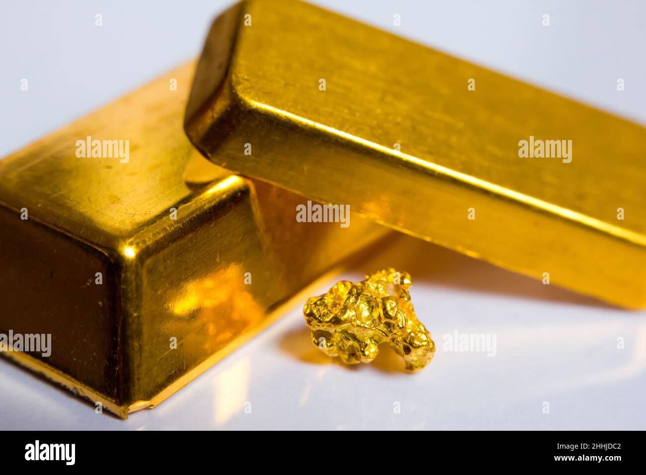 Silver nugget hi-res stock photography and images - Alamy