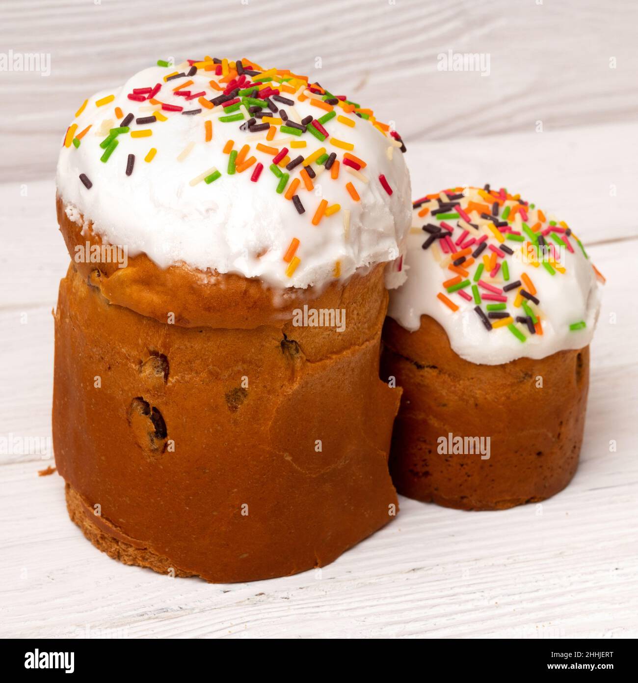 Traditional Easter russian orthodox cakes kuliches on white wooden ...