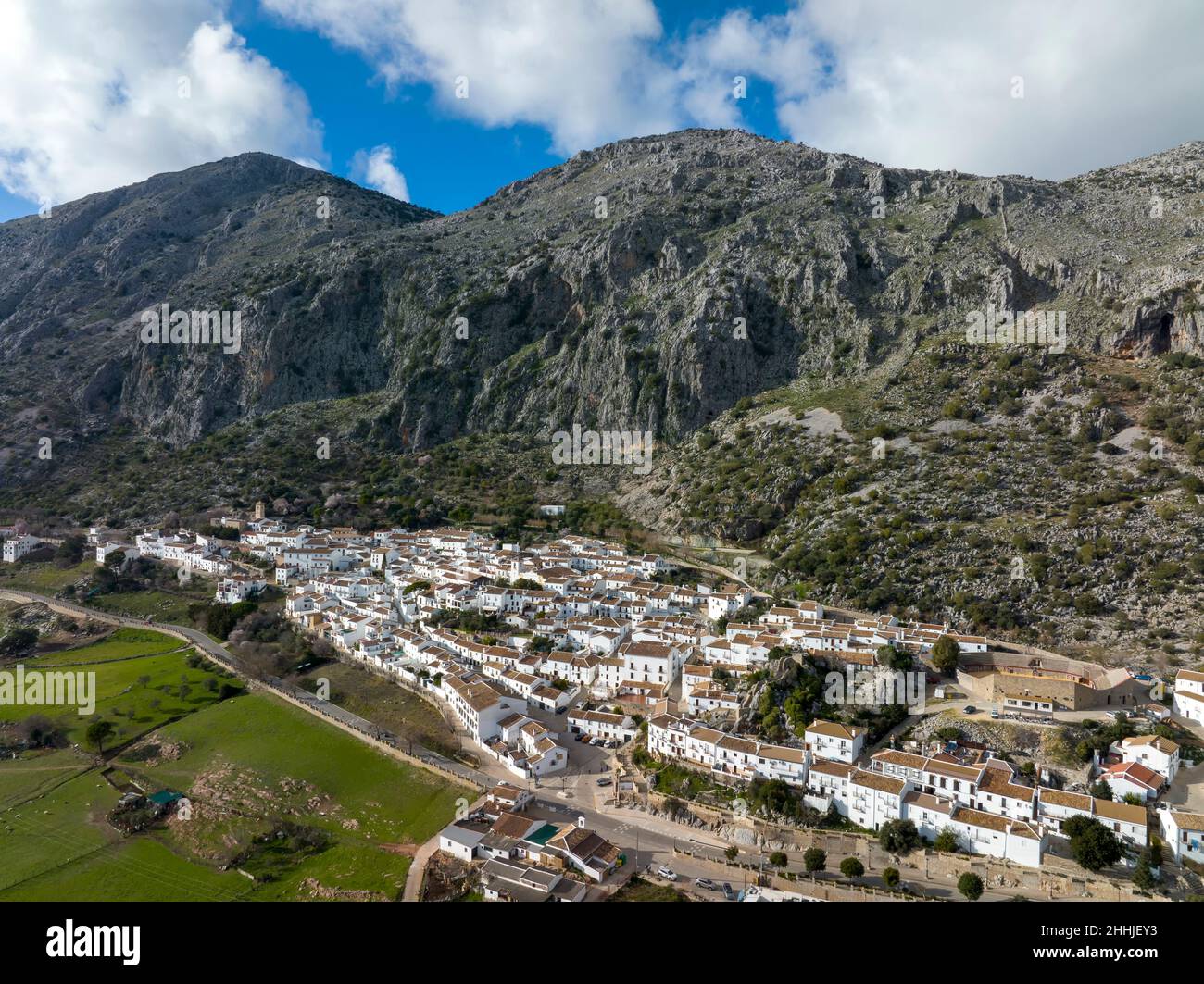 municipality of Villaluenga del Rosario in the comarca of the white ...