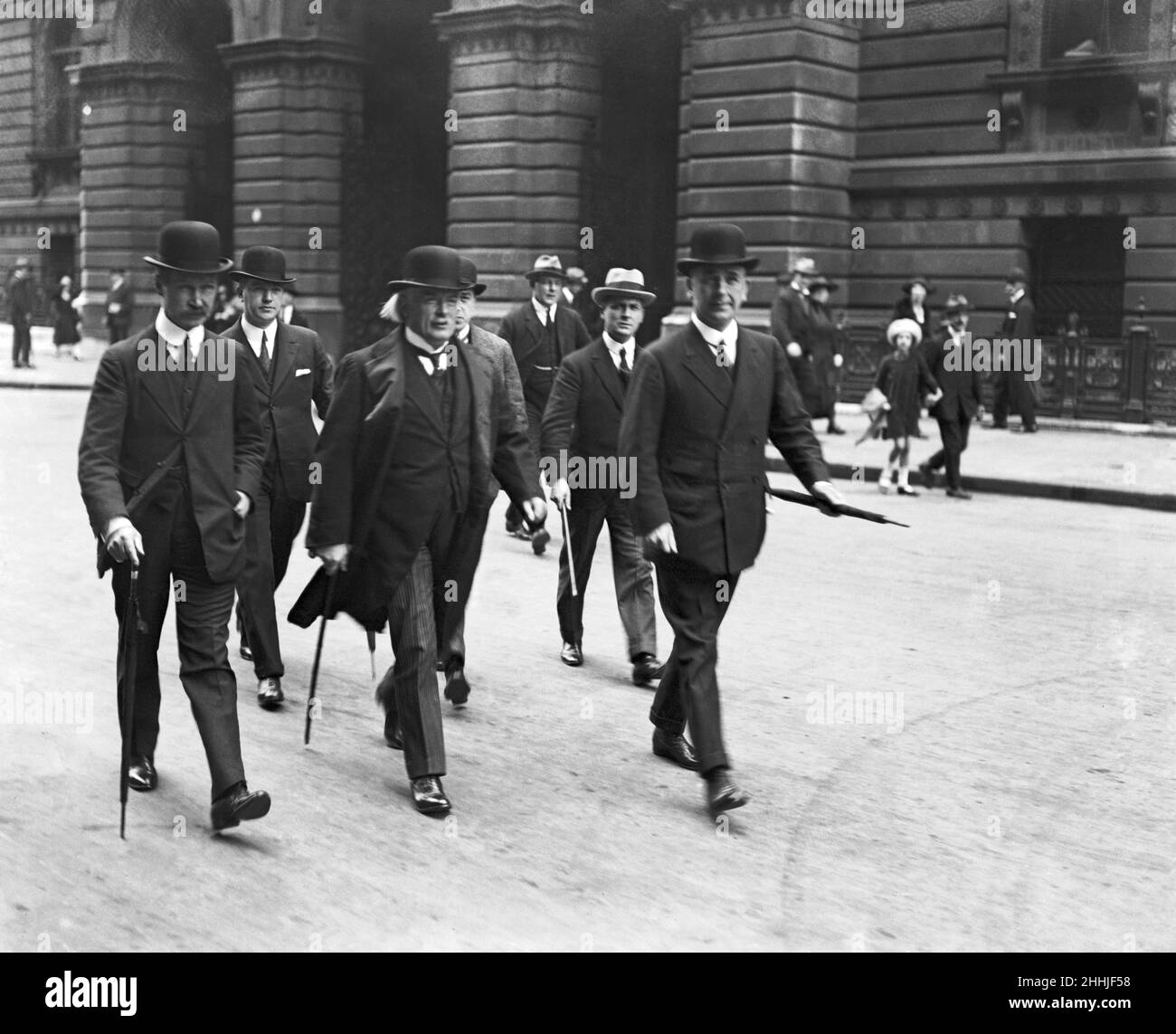 Coal conference at Board of Trade. Mr Bonar Law, Mr David Lloyd George ...