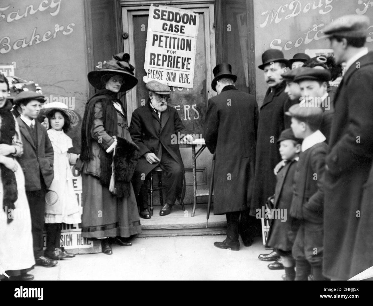 Father of the accused Black and White Stock Photos & Images - Alamy