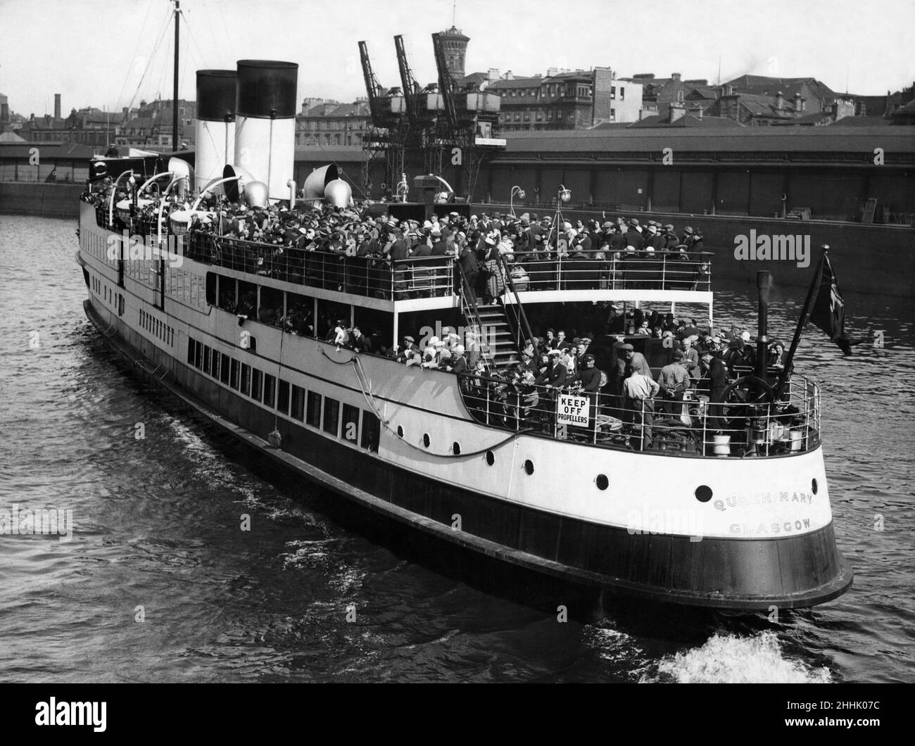 Glasgow docks hi-res stock photography and images - Alamy