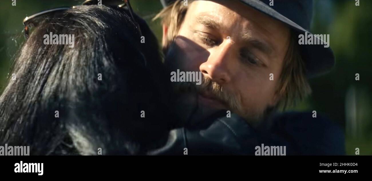 LAST LOOKS, from left: Morena Baccarin, Charlie Hunnam, 2021. © RLJE ...