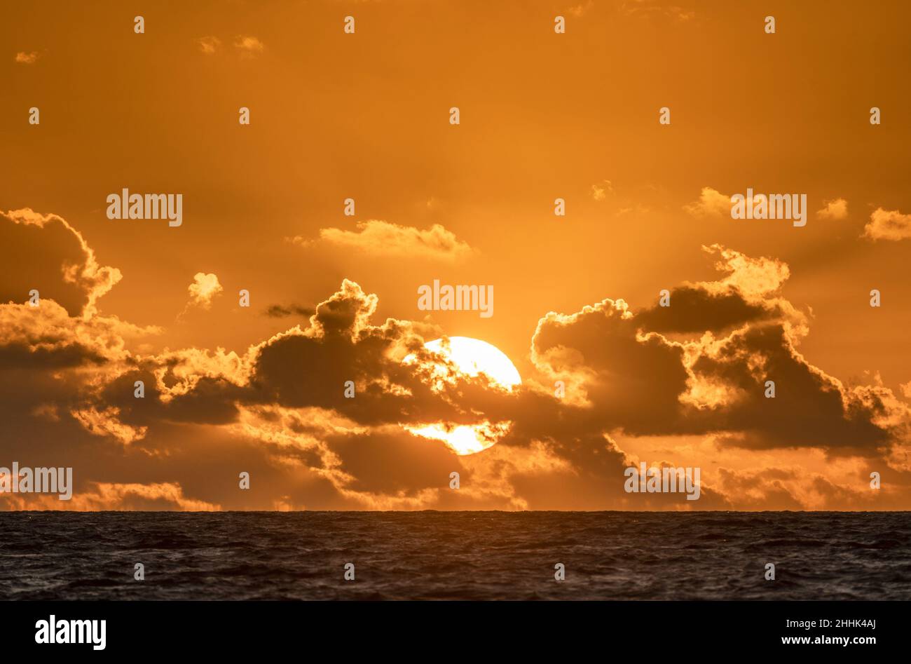 Sunset with dramatic cloud hi-res stock photography and images - Alamy