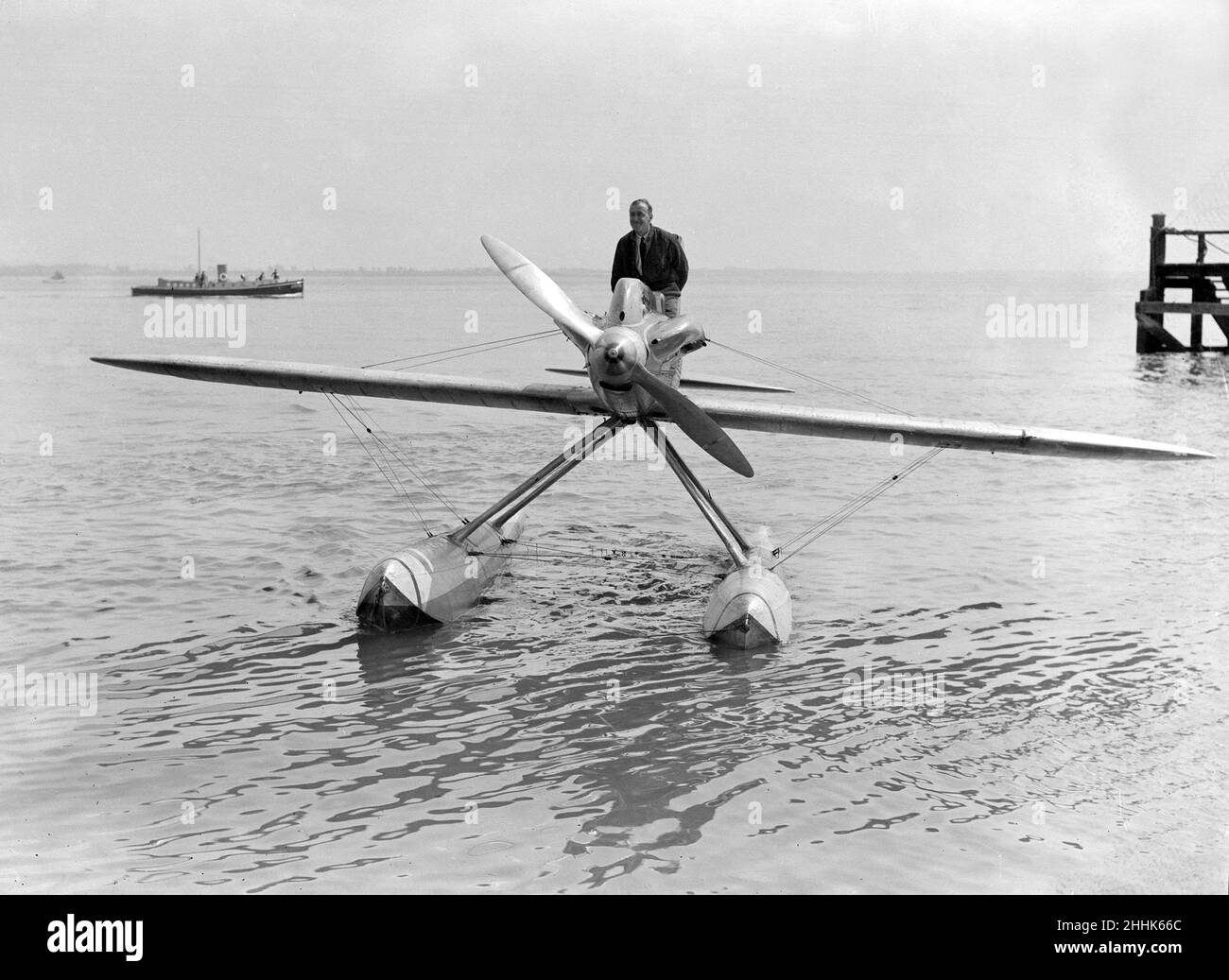 1930s racing aircraft Black and White Stock Photos & Images - Alamy