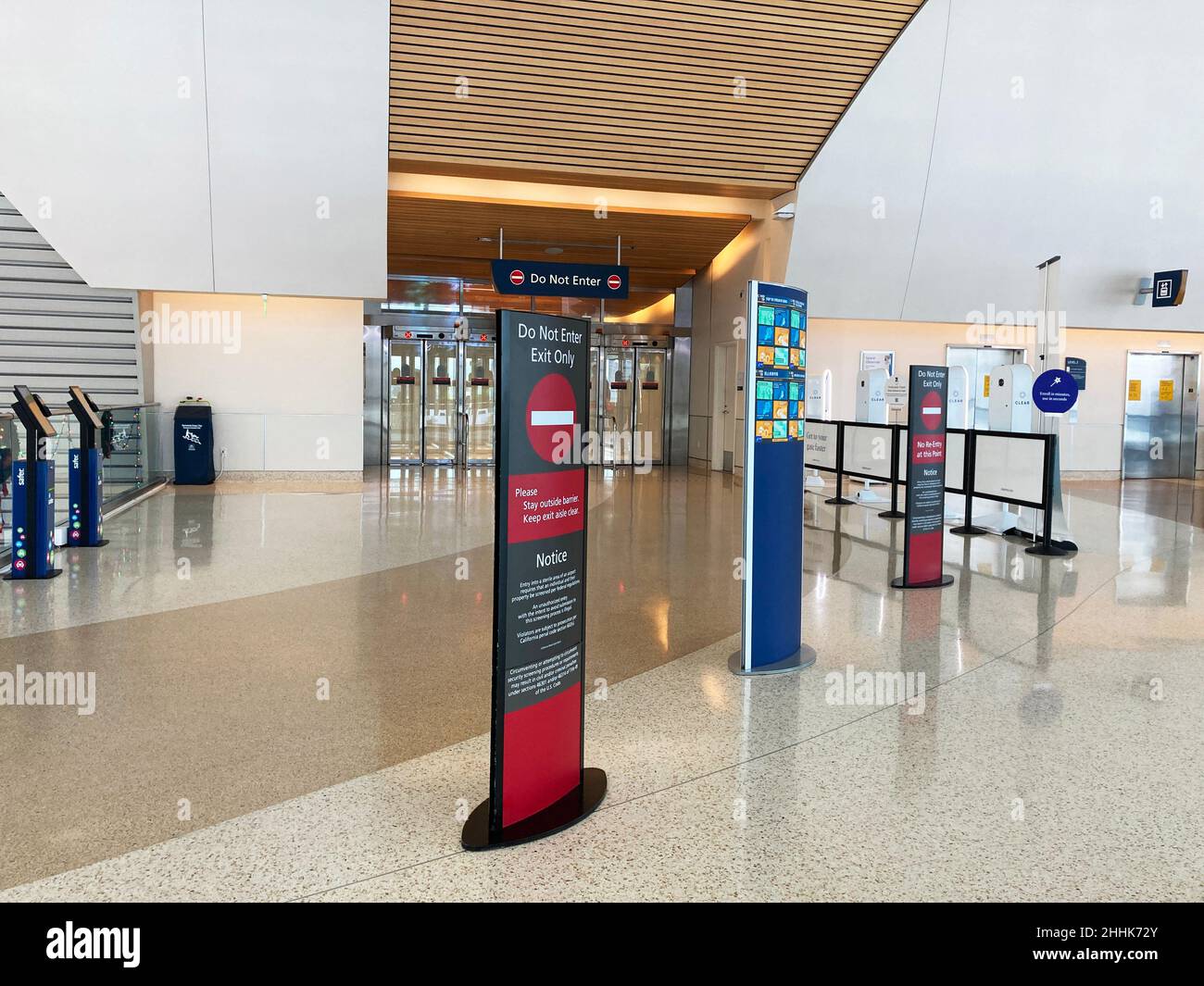 Airport warning signs hi-res stock photography and images - Alamy