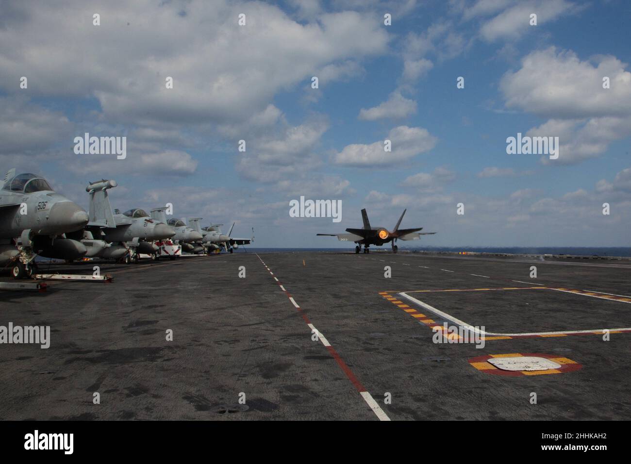 147 fighter wing hi-res stock photography and images - Alamy