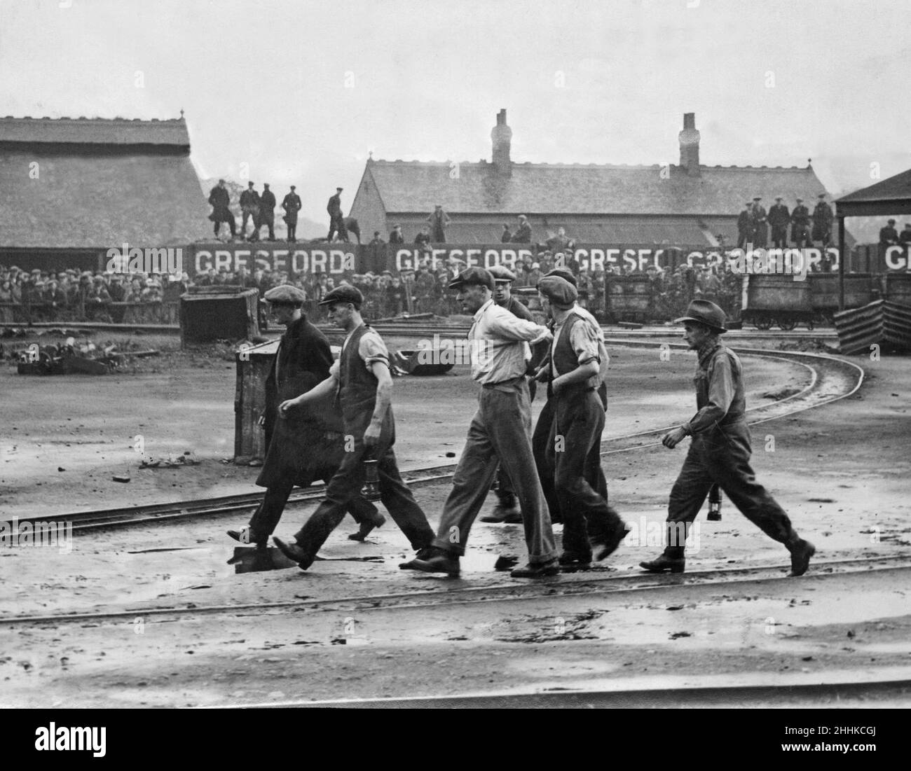Gresford Colliery Disaster 22nd September 1934A rescue team of miners ...