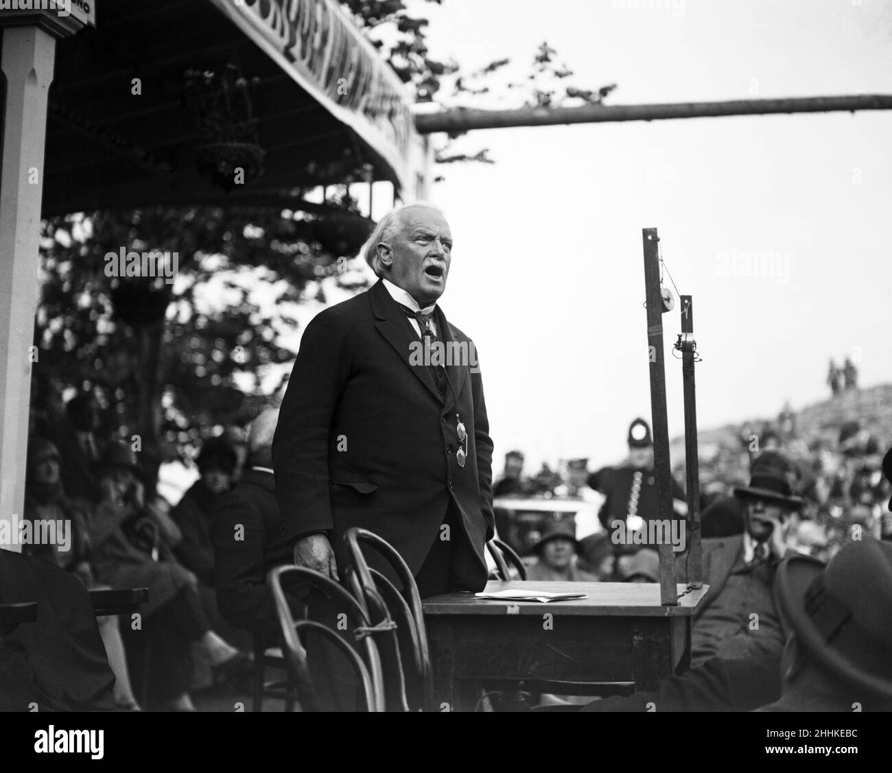 David Lloyd George speaking at Llandudno. 30th May 1929 Stock Photo - Alamy
