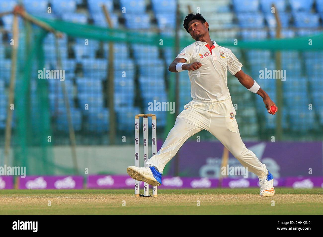 Bangladesh cricketer Mustafizur Rahman seen in action during the 2nd ...