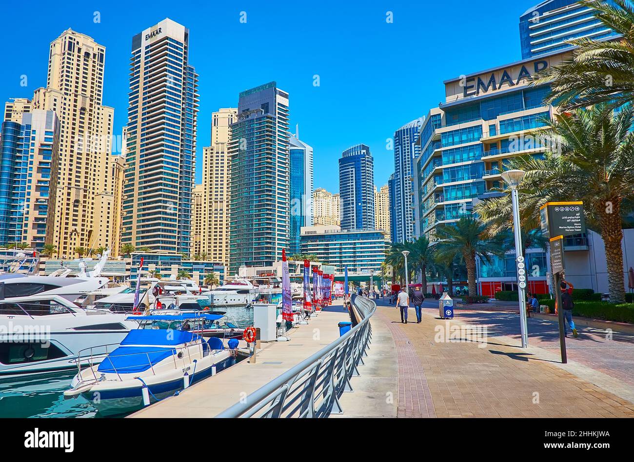 DUBAI, UAE - MARCH 7, 2020: The promenade, stretching along Dubai ...