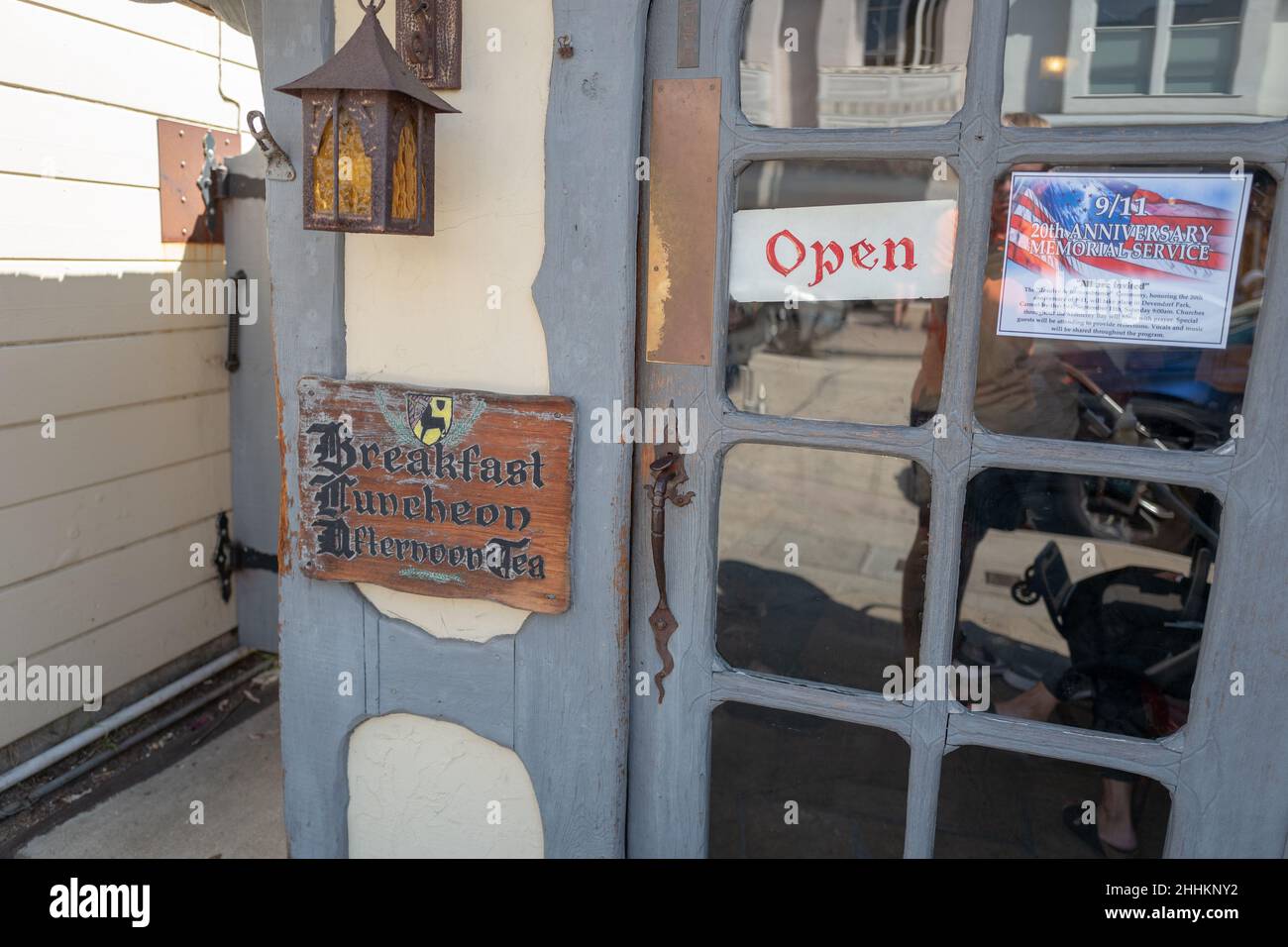 Entrance to Tuck Box, an iconic restaurant in a surviving Hugh Comstock ...