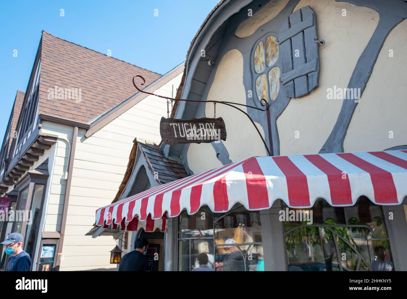 Facade of Tuck Box, an iconic restaurant in a surviving Hugh Comstock ...