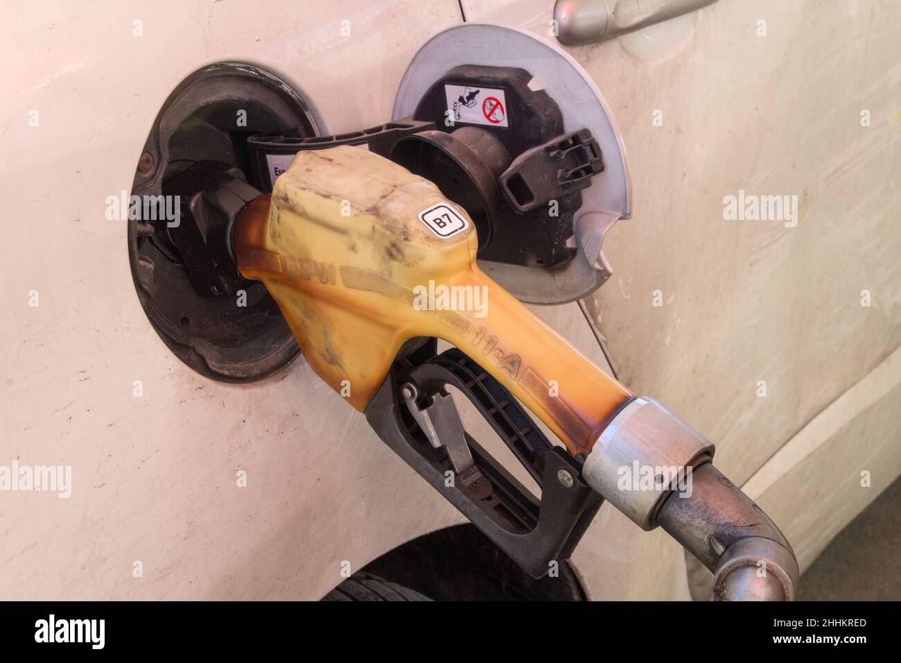 Car fueling hi-res stock photography and images - Alamy