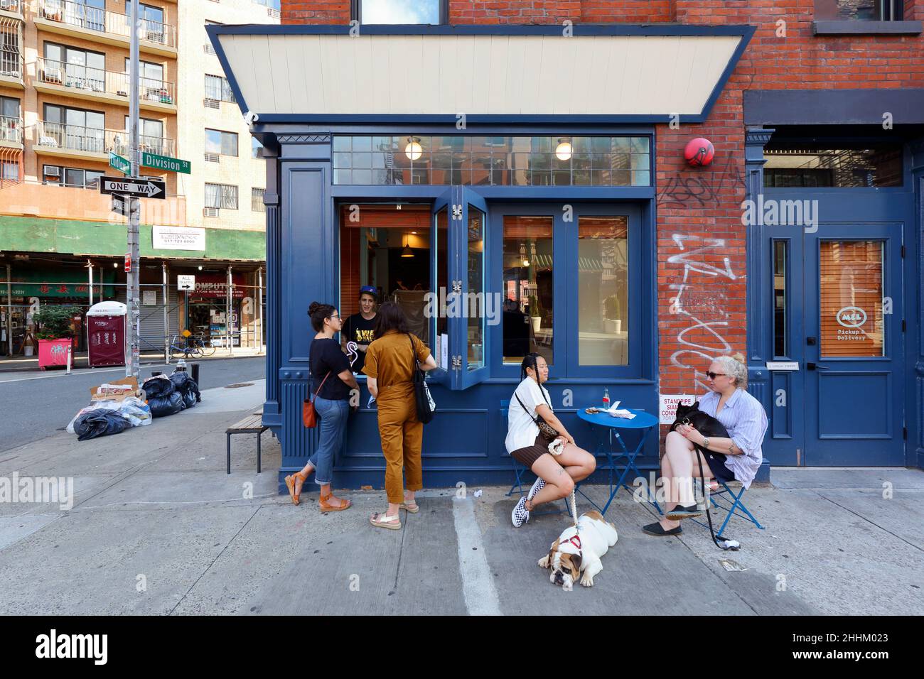 Dimes square new york hi-res stock photography and images - Alamy