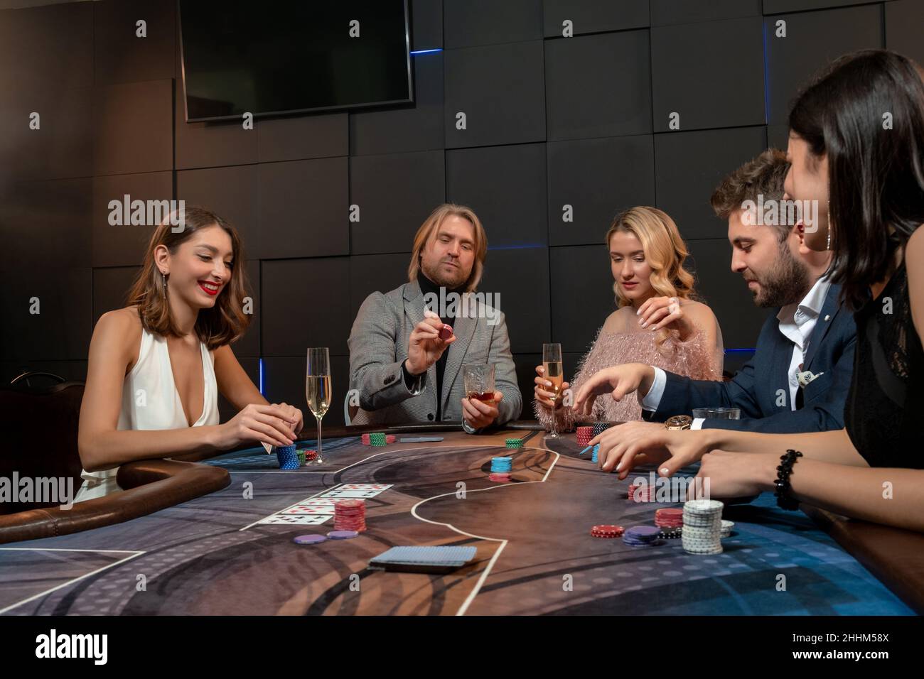 Making bet hi-res stock photography and images - Alamy