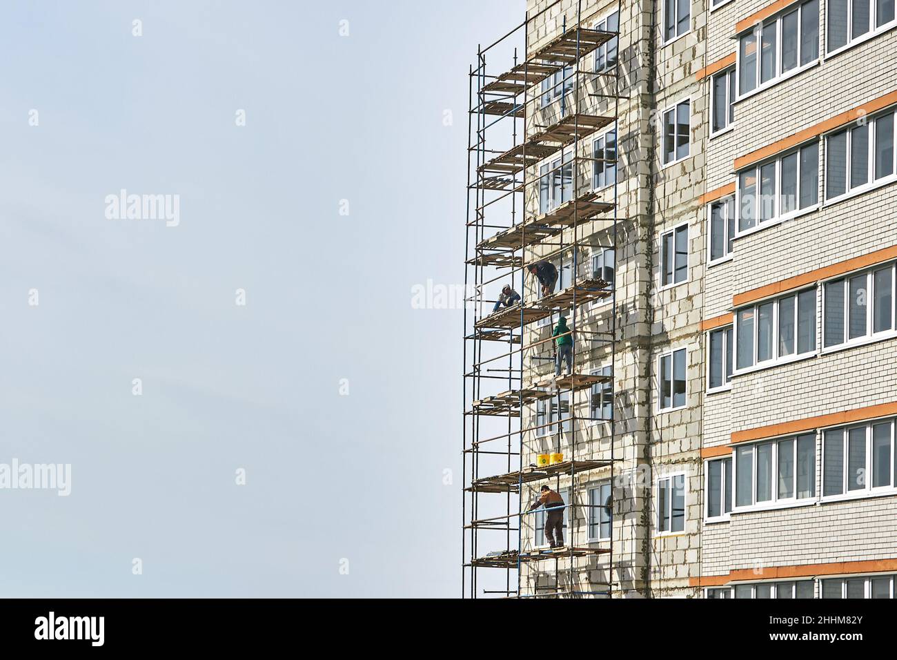 Unsafe Scaffolding High Resolution Stock Photography and Images - Alamy