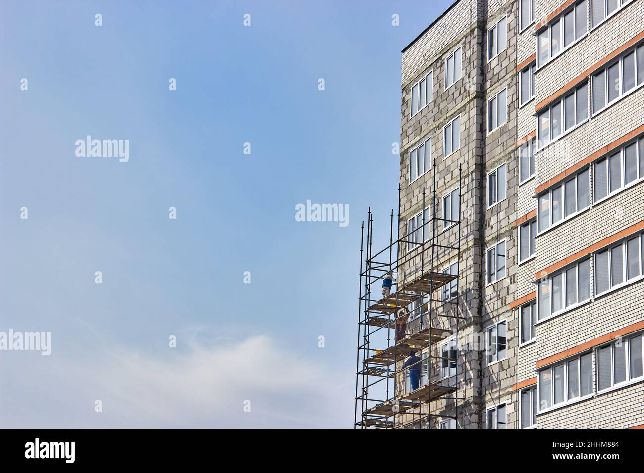 Unsafe Scaffolding High Resolution Stock Photography and Images - Alamy