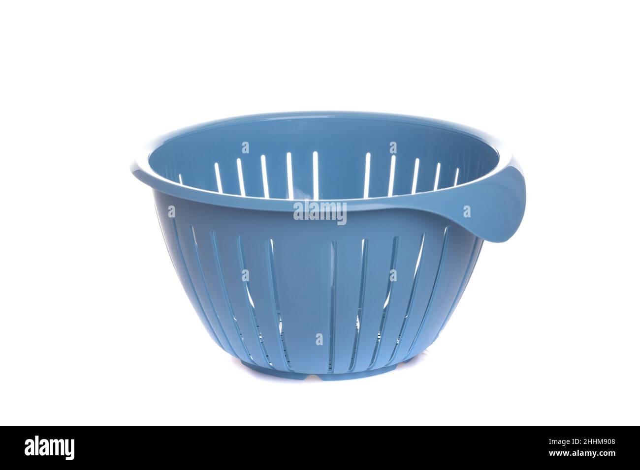 Blue plastic sieve with handle hi-res stock photography and images - Alamy