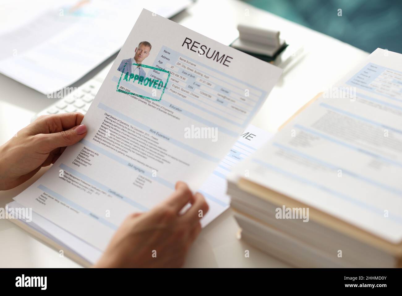 Job application approved stamp hi-res stock photography and images - Alamy
