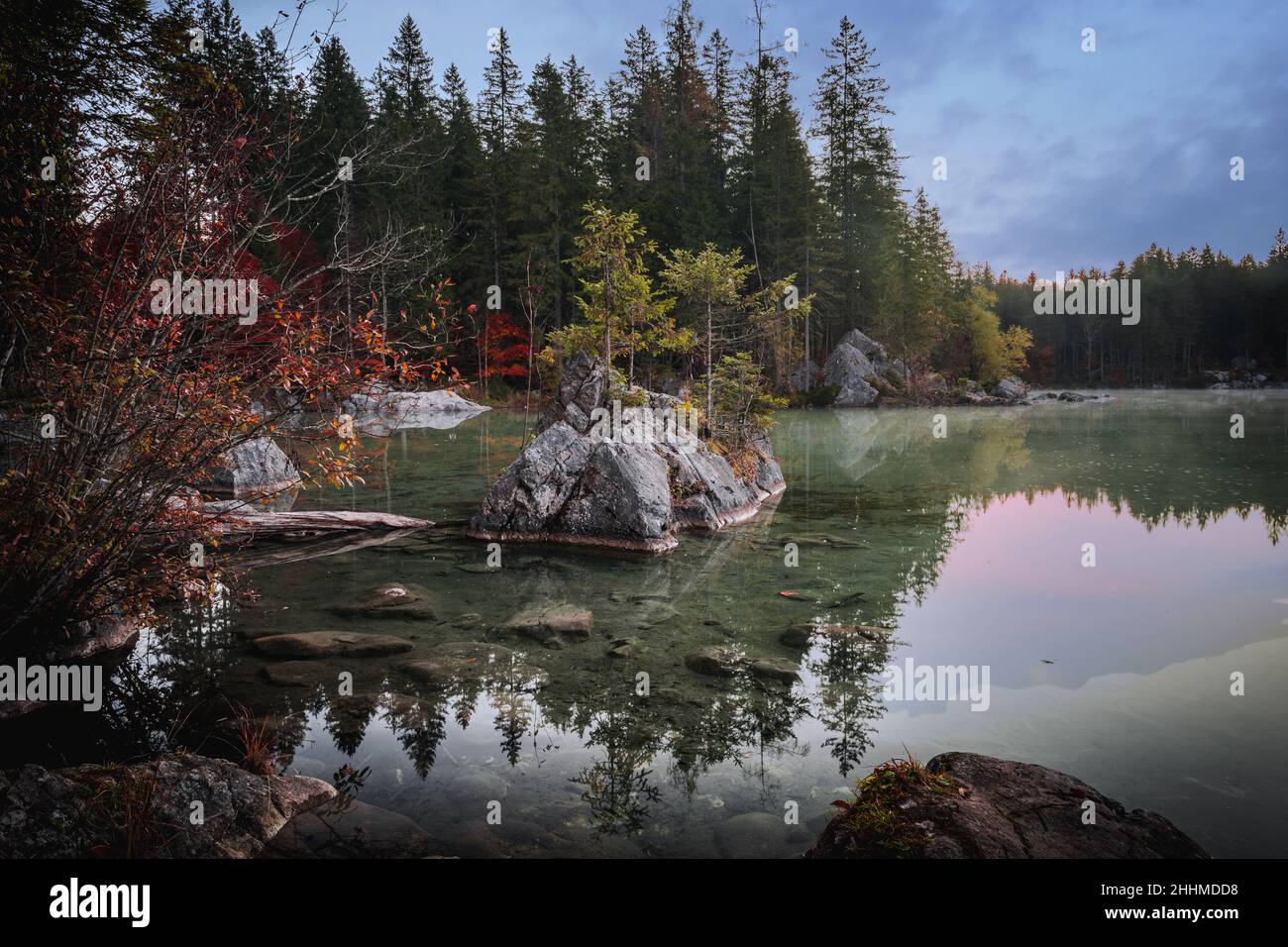 Fotos vom Hintersee beim Zauberwald in der Nähe des Bergsteigerdorfes ...