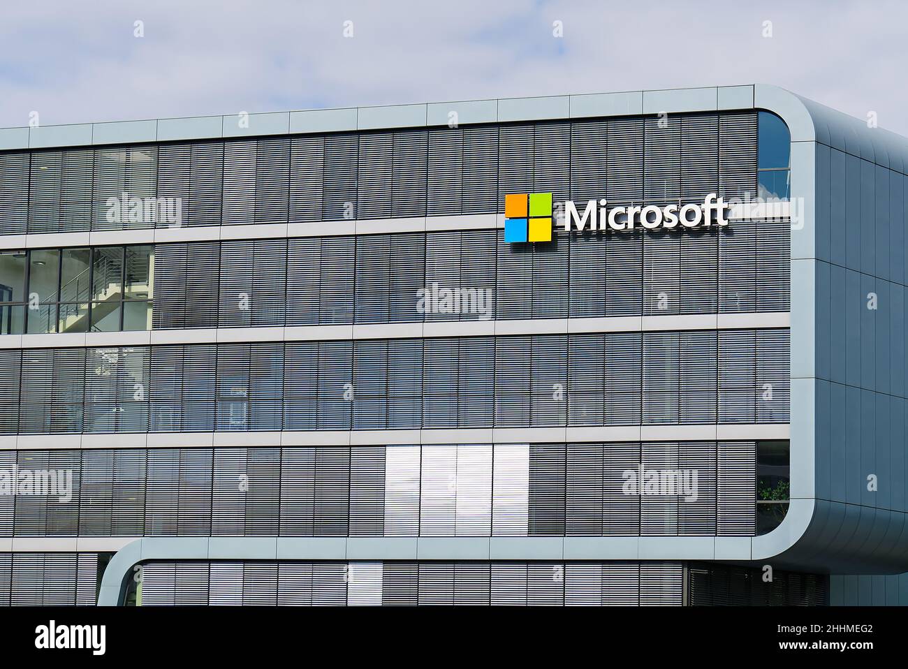 Microsoft office building cologne germany hi-res stock photography and ...