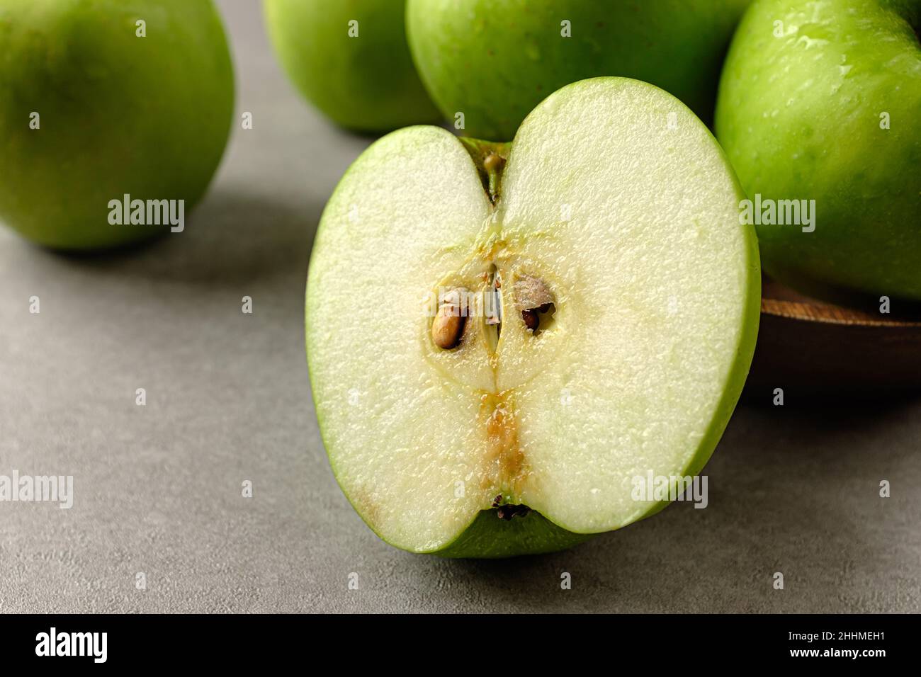 Sweet and sour fresh green apples Stock Photo - Alamy