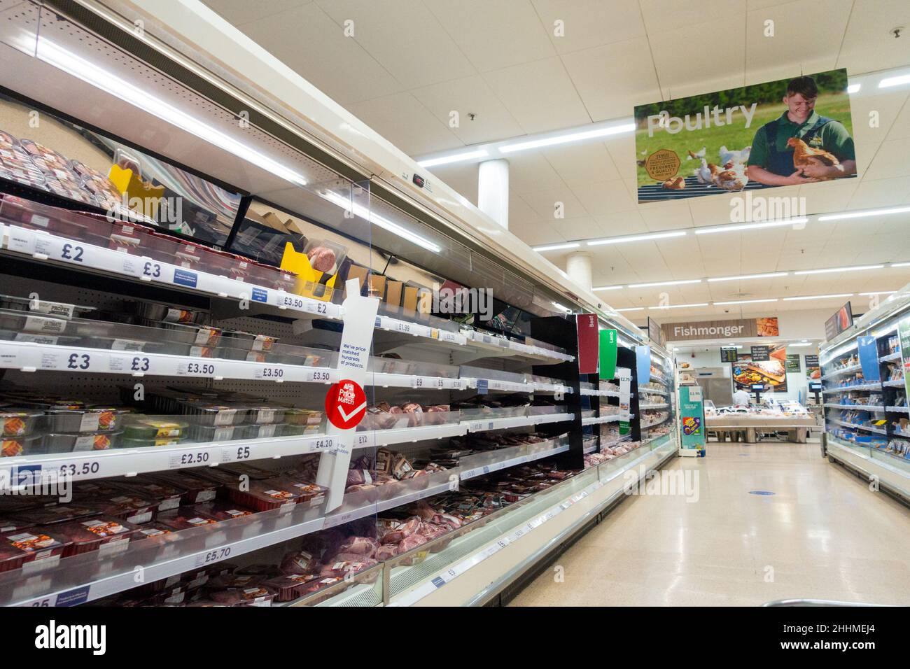 Uk supermarket meat aisle hi-res stock photography and images - Alamy