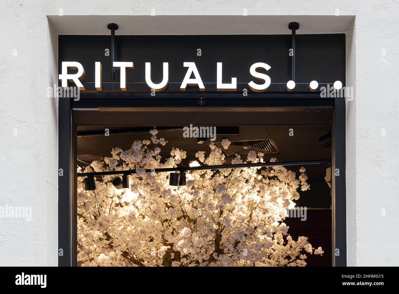 Rituals Logo High Resolution Stock Photography and Images - Alamy