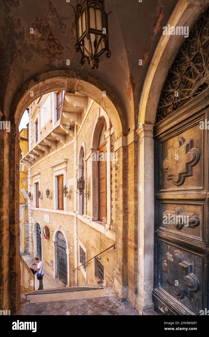 Cityscape, Piazza del Popolo square, Palazzo dei Priori palace, Fermo ...