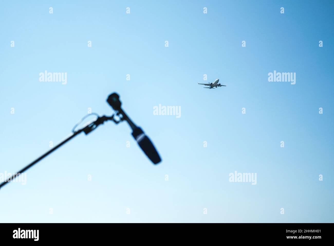 Hot mic hi-res stock photography and images - Alamy