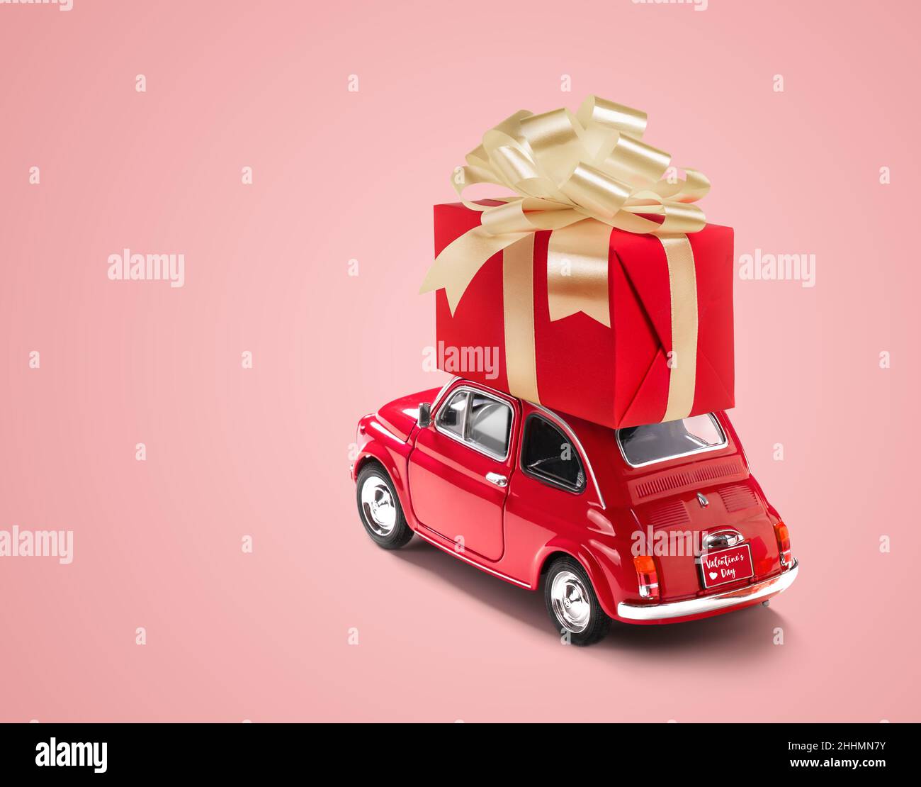 Car roof box hi-res stock photography and images - Alamy