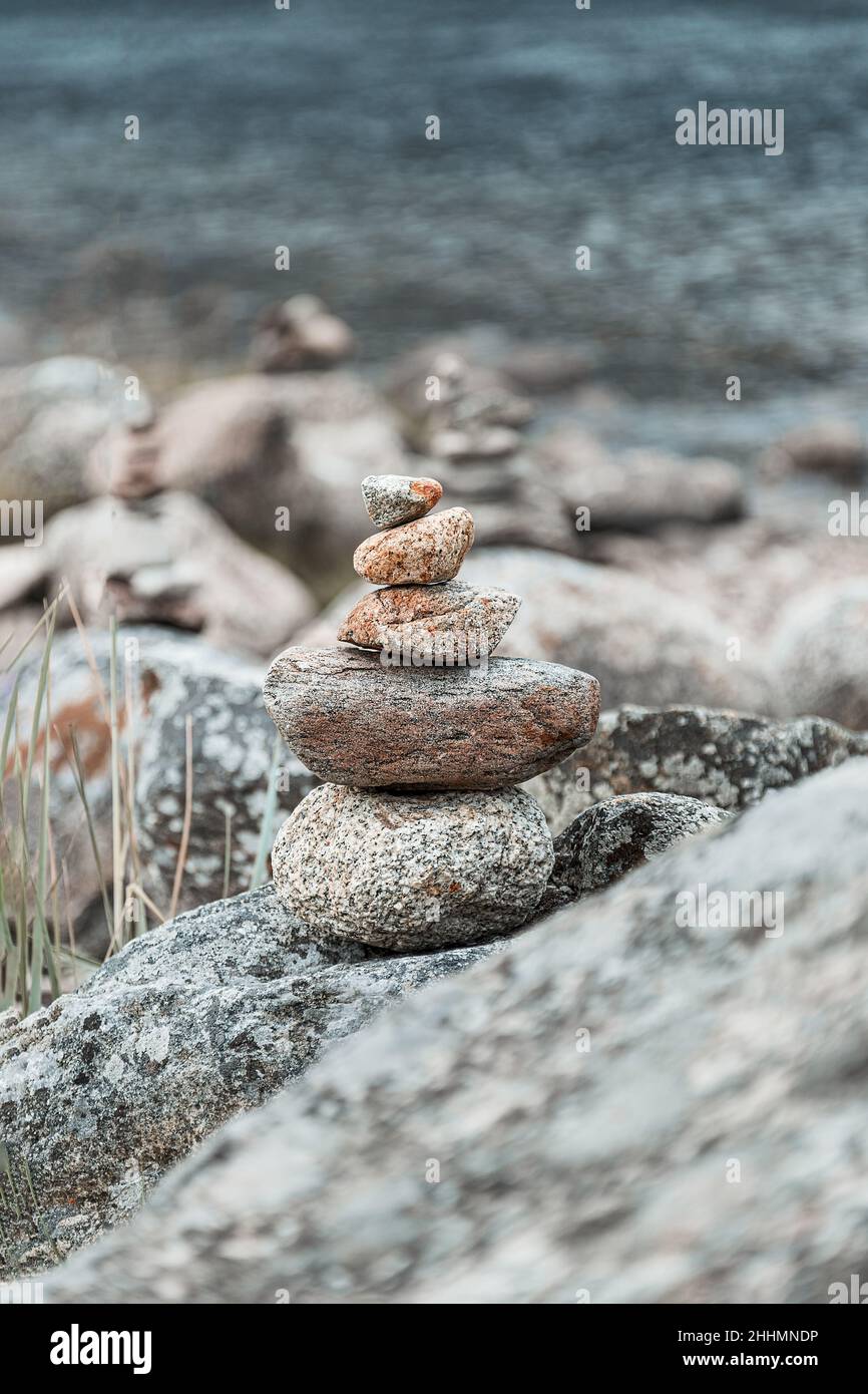 Build cairns hi-res stock photography and images - Alamy