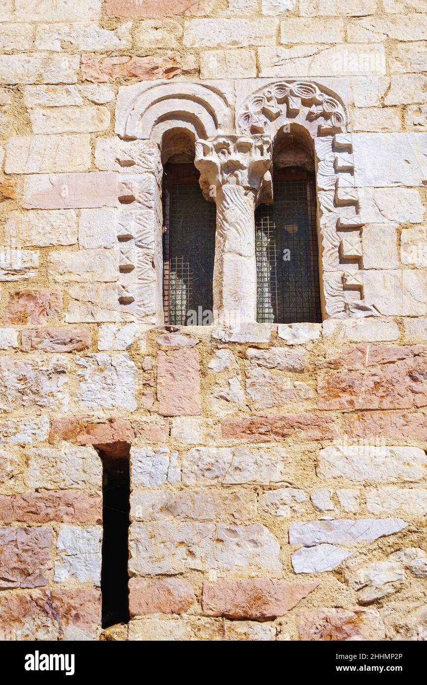 Old Town, Mullioned window, Montefalco, Umbria, Italy, Europe Stock ...