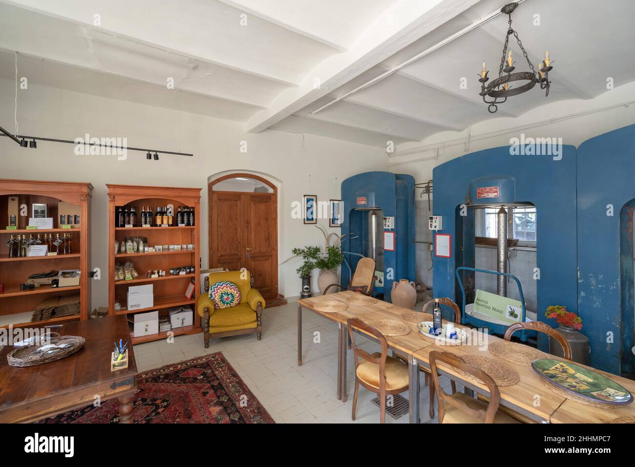 Nunzi hi-res stock photography and images - Alamy