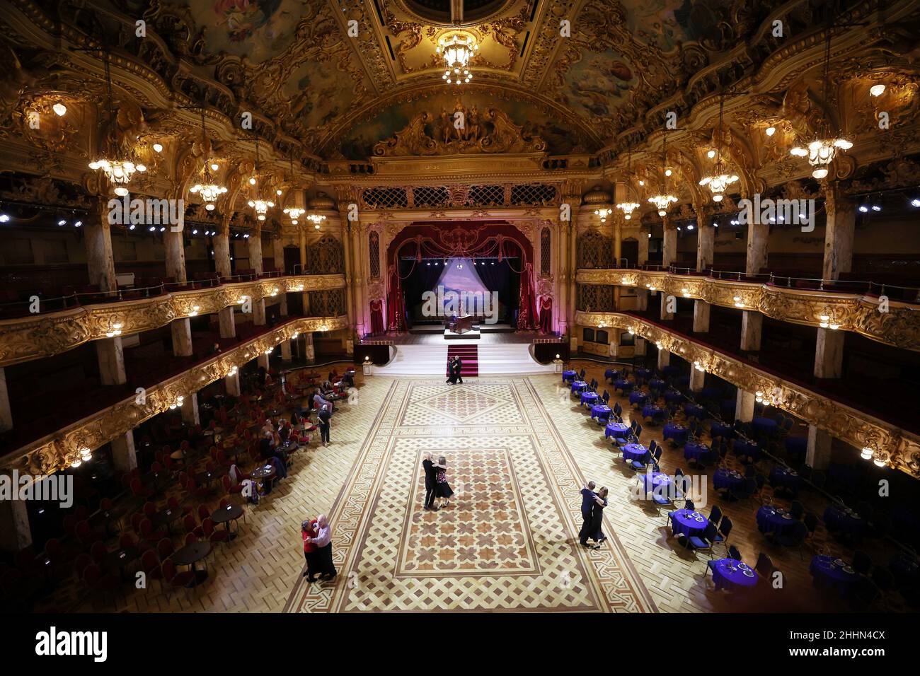 The 100 at blackpool 2022 hi-res stock photography and images - Alamy