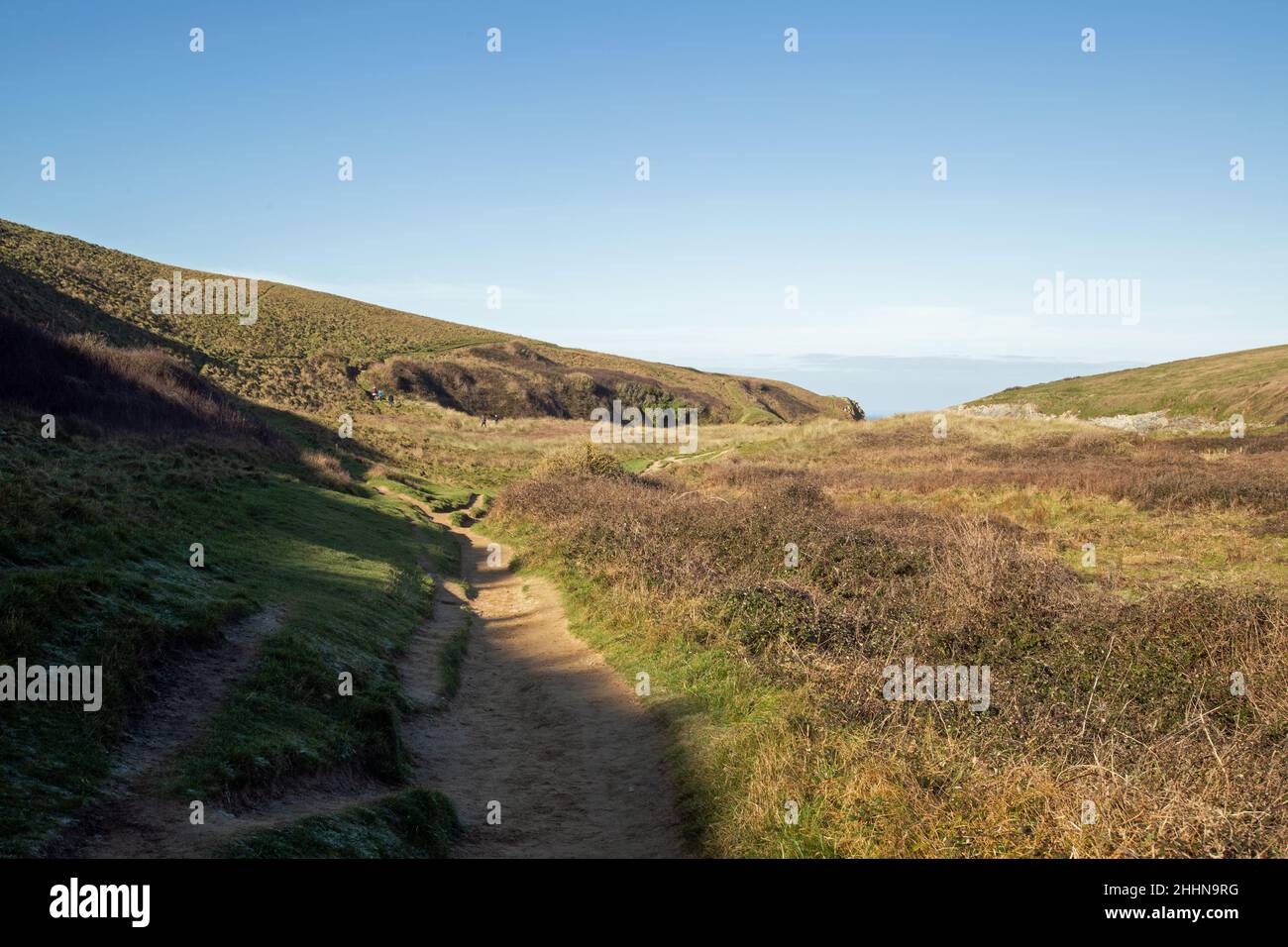 Coastal path landscape at Polly Joke beach, Cornwall, England Stock ...