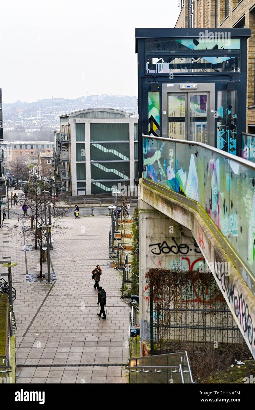 Firstport hi-res stock photography and images - Alamy