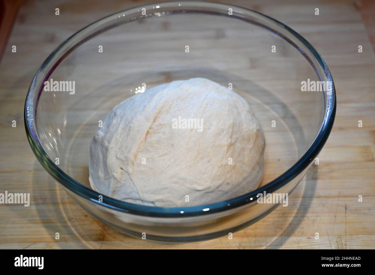 Proving bread hi-res stock photography and images - Alamy